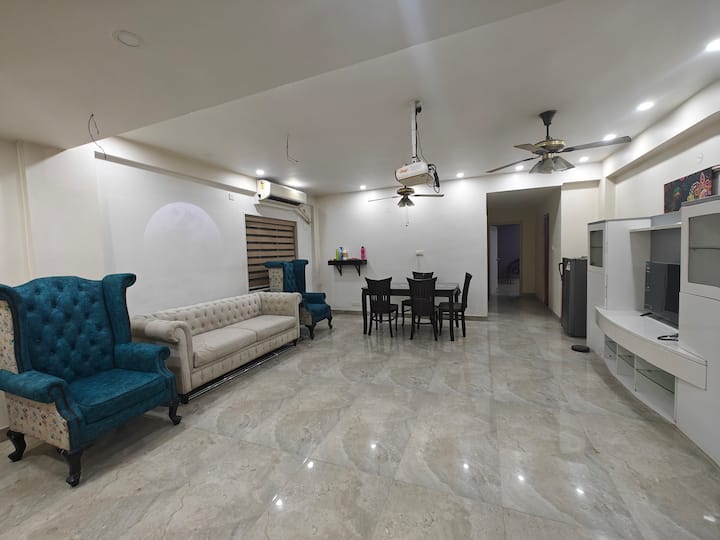 Lavish 4 Bhk Apartment : Anils Ecostay - Calcuta, WB, India