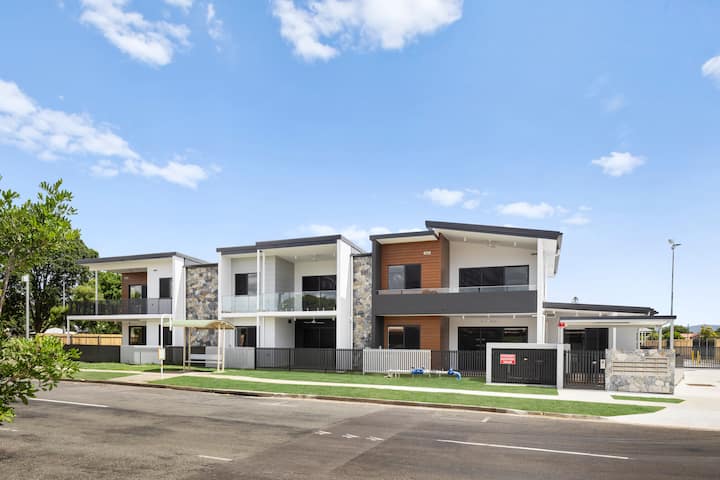 Ground-floor Modern 2br Apt + Wi-fi + Parking - Ipswich, Australia