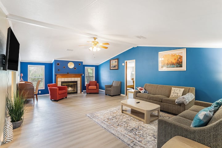Spacious4br Home Sleeps 8 Near Tampa & Buschgarden - Riverview, FL