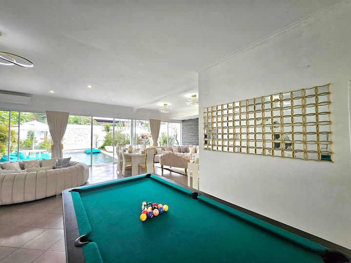 Wonderful Villa Rice Fealds With Billiard - Seminyak