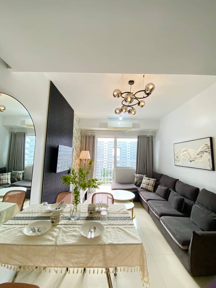 Classy 2br Infront Moa Near Smx/ikea Shell Res6pax - Manila