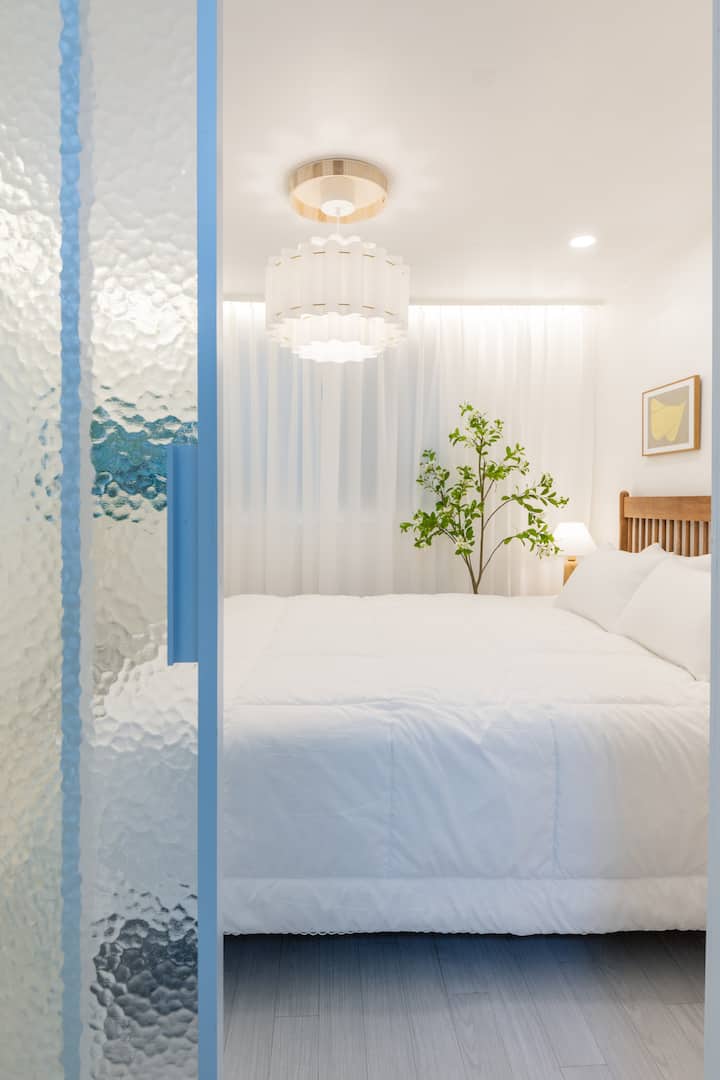 무료짐보관/선정릉역 5분/공항버스5분/강남역/코엑스10분/올리모델링2 King Beds - Seoul