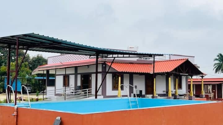 Farmhouse Stay Courtyard Retreat With Private Pool - Krishnagiri