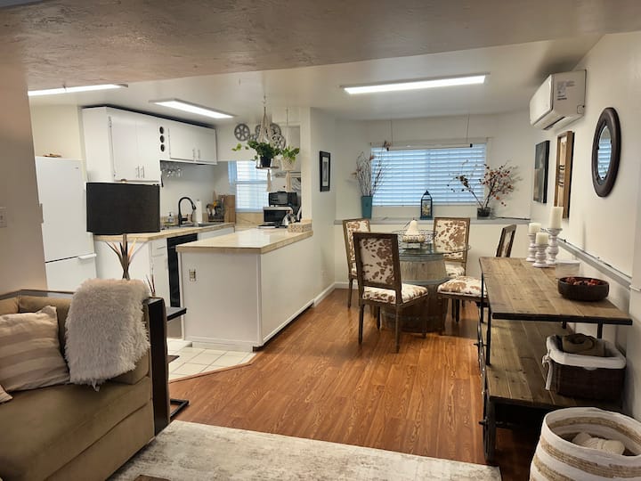 Great Location! Walking Distance To Everything! - Napa, CA