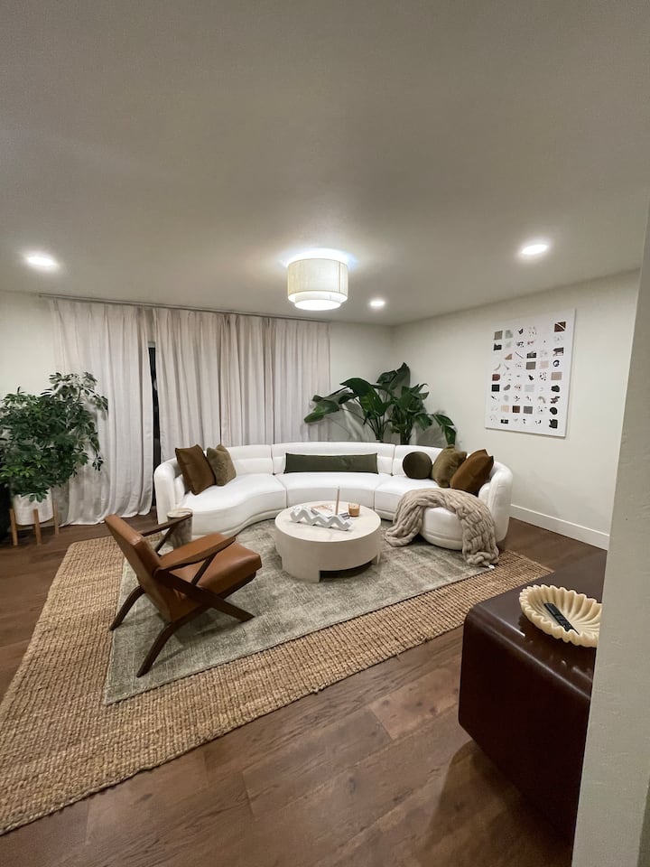 Stylish Mid-century Home | 2 Miles From Beach - Monterey, CA