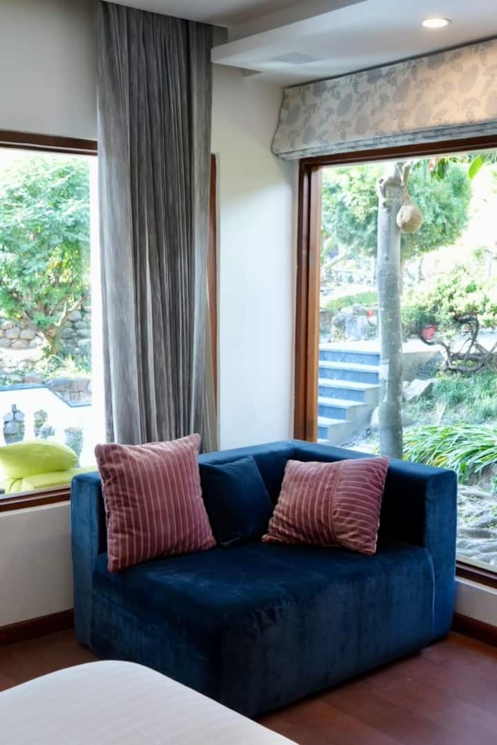 Farmhouse In Dehradun: House Of Mirari - Dehradun