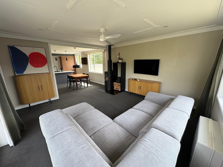 Modern 3-bedroom Home - Gore