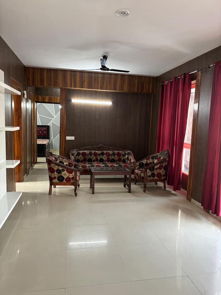 Cozy & Spacious 3bhk - Rudrapur