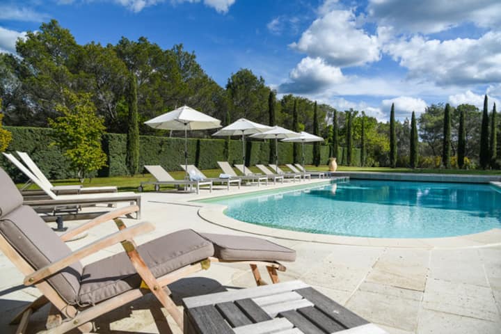 Luxueux Mas De Charme En Provence - Rognes
