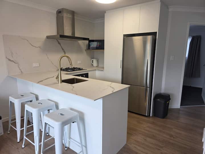 Accessible Comfort West Auckland Accommodation - Auckland