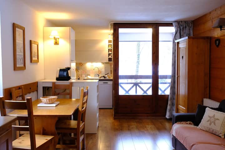 Studio éQuipé 28m2 | Parking Inclus | 4 Couchages - Brides-les-Bains