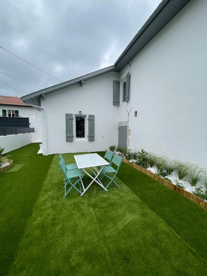 Joli T2 Avec Jardin Et Parking – Proche Plage - Boucau