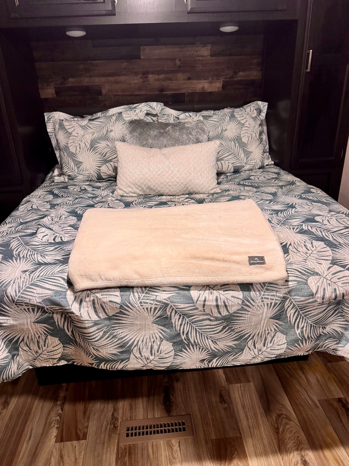 Coastal Pelican Perch : retraite en camping-car - Camping-cars ...