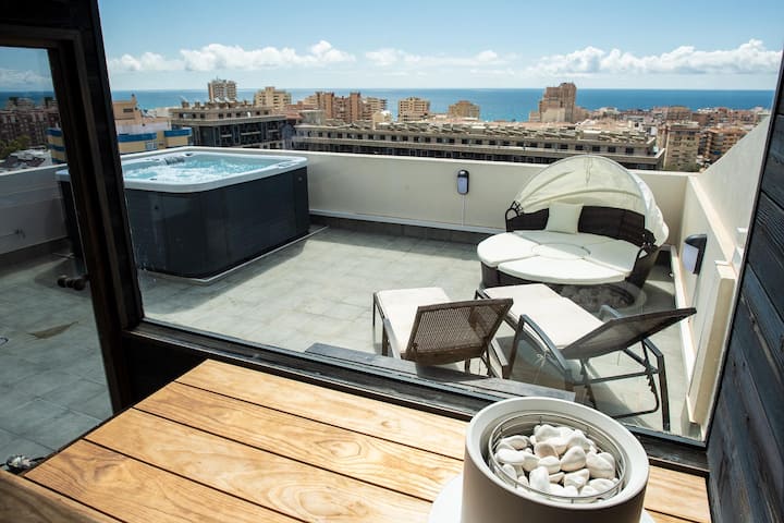 Amazing Penthouse With Jacuzzi & Sauna–fuengirola - Fuengirola