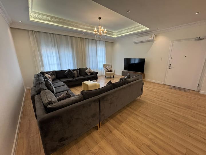 Luxurious Apartment - Iraq