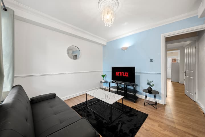 Contractor 3-bed | Long-stay Discounts | Parking | - Reading