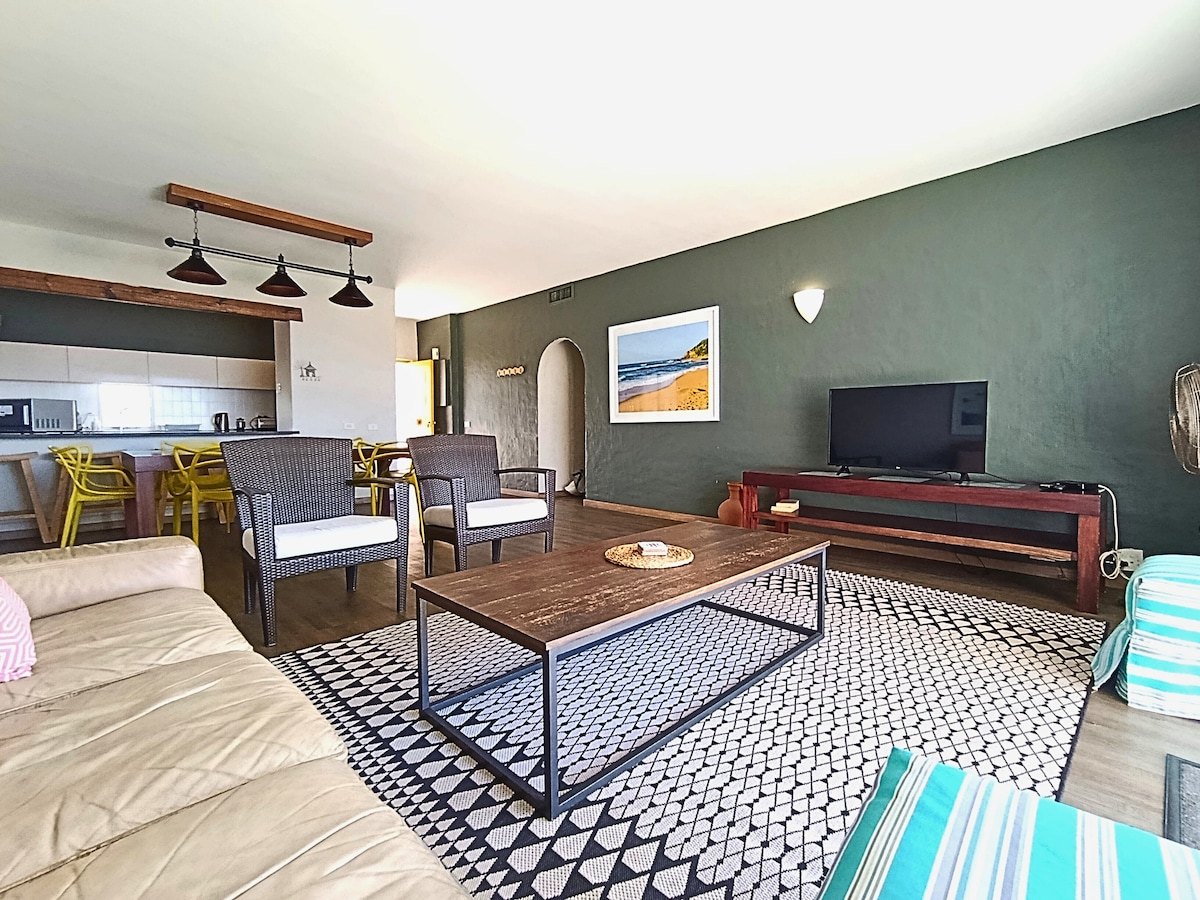 Azure Dreams at 23 Pyrgos @ Santorini - Flats for Rent in Ballito ...