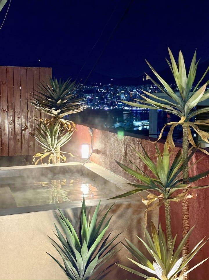 [소월가옥, 단월]#사계절테라스 #야외노천탕 #부산항대교 #55인치tv #세탁건조 #오션뷰 - Busan