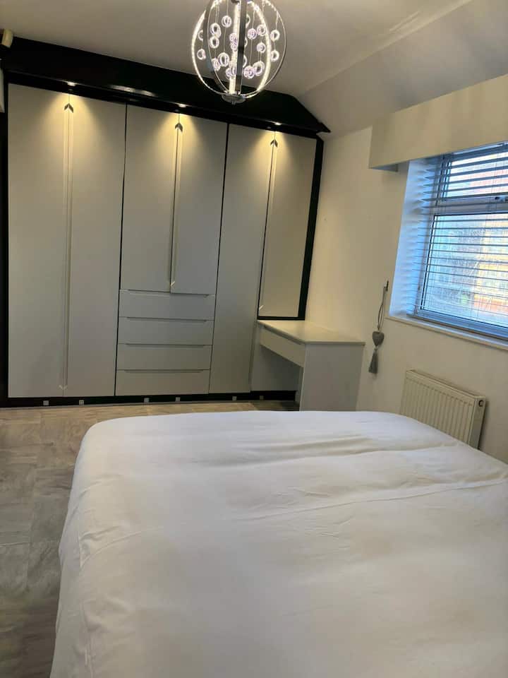 Royal Boston Studio - Blackpool