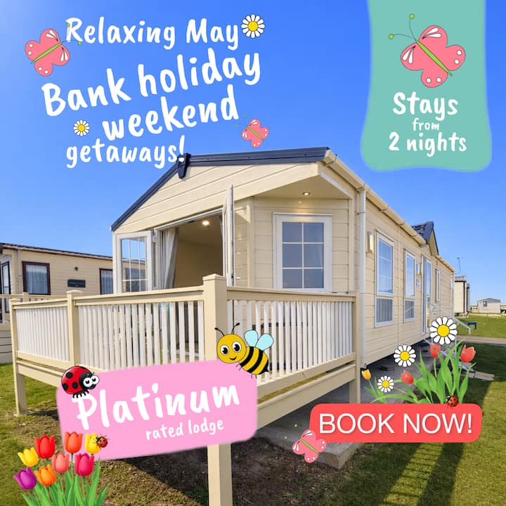 Modern Seaside Holiday Home With Balcony, Sleeps 6 - Faversham