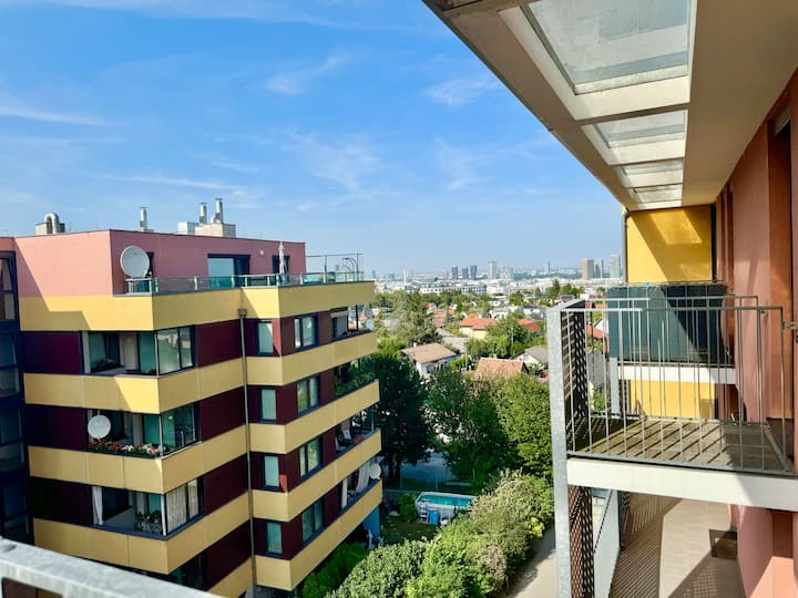 Maisonette Mit 2 Stockwerken Und Balkon - Wien