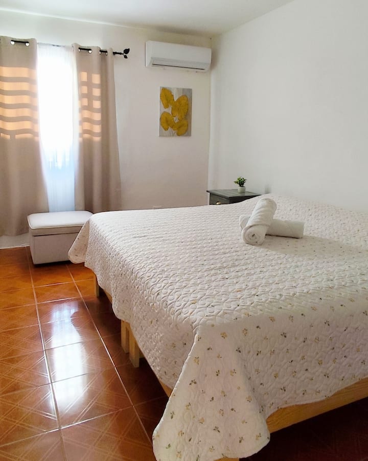 Spacious Safe House, Ideal Work & Family, Parking - Piedras Negras