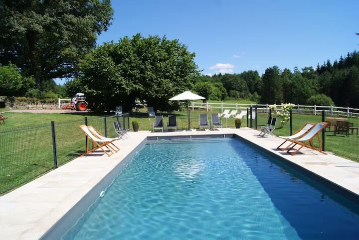 Gite Chaleureux - Piscine Et Nature - Bourganeuf