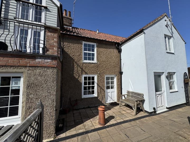 Norfolk Fisherman's Cottage By The Sea - Wells-next-the-Sea
