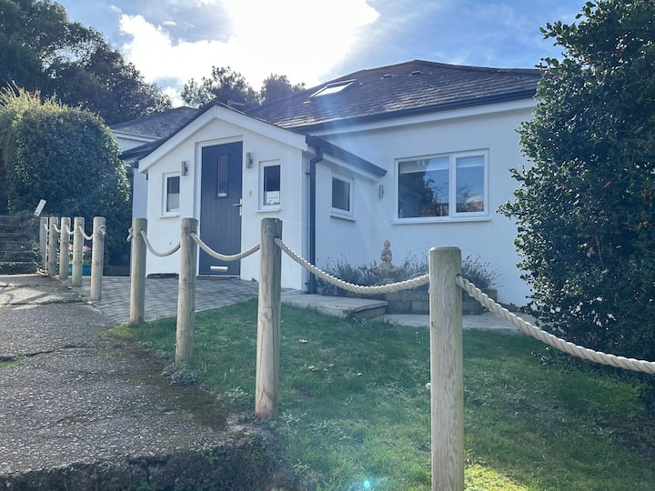 Beach House Located In St Brelade's Bay - Jersey