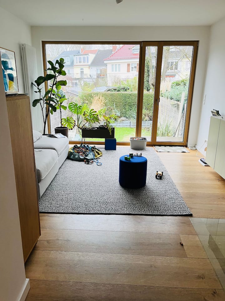 Haus (3 Zi.) In Ruhiger Lage, Familienfreundlich! - Cologne