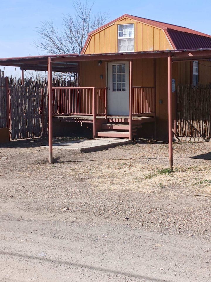 Cowboy Style Tiny House - Fort Davis, TX