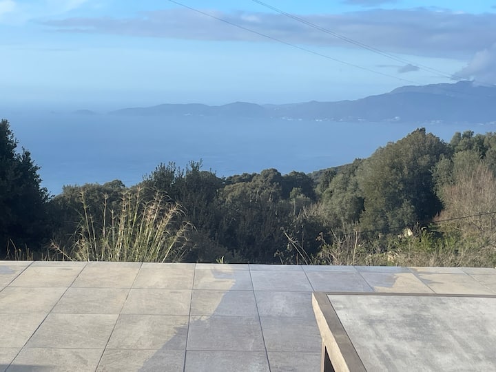 Au Calme, Vue Magnifique Sur Les Sanguinaires - Coti-Chiavari