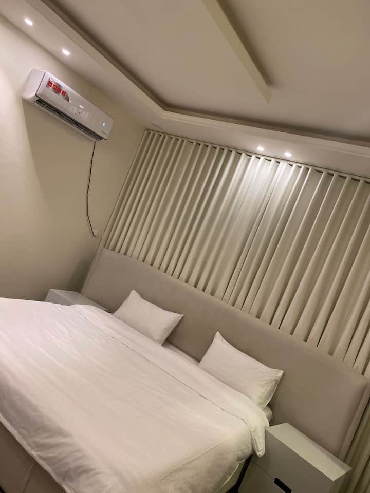 غرفة نوم وصالة بـدخول ذكي حي الشاطىء - Eritrea