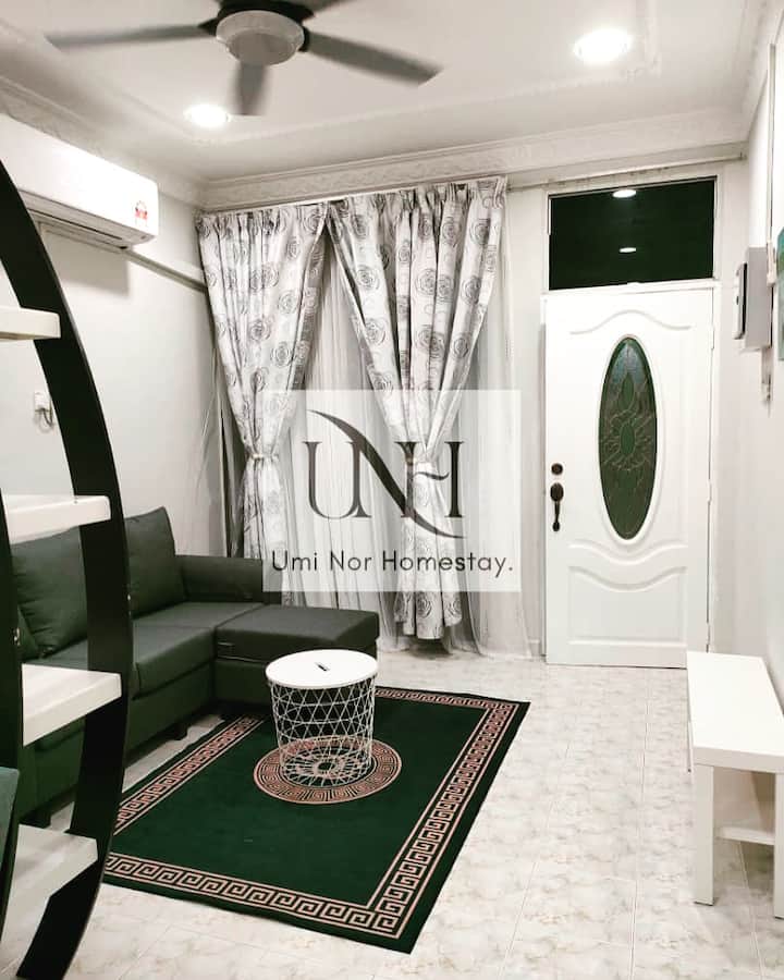 Umi Nor Homestay - Kuala Dungun