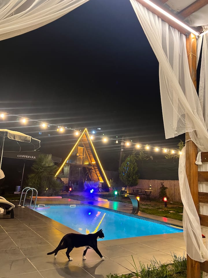 İStanbul Isıtmalı Havuzlu Bungalov - Arnavutköy