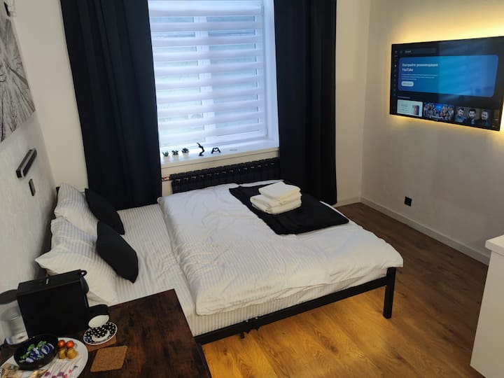 @ Новая Hi-tech сканди лофт студия @ Центр - キシナウ