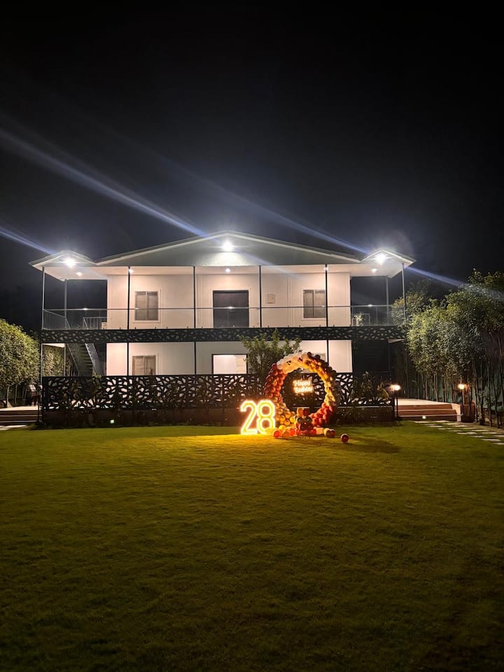 4 Bhk Farmhouse With Pool & Garden/ Bbq/noida - Noida