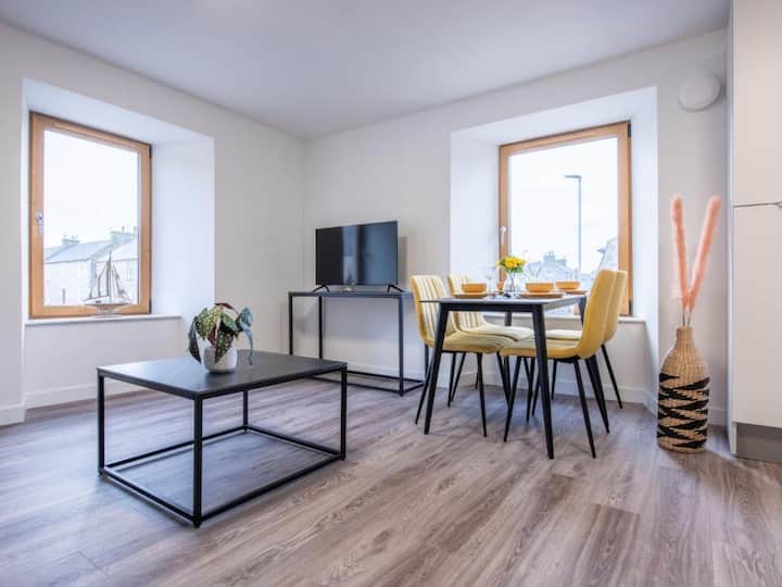 12 Ground Floor - Elgin