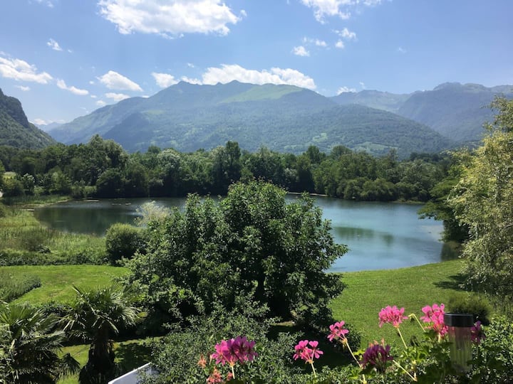 Castet-maison Classée Au Bord De Lac, Vue Montagne - Lac de Castet