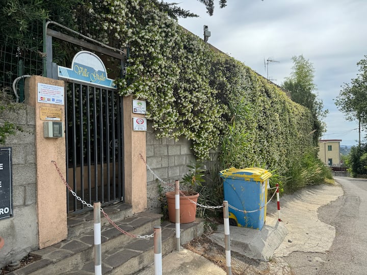 B & B Villa Giglio - Qualità E Riservatezza - Catanzaro