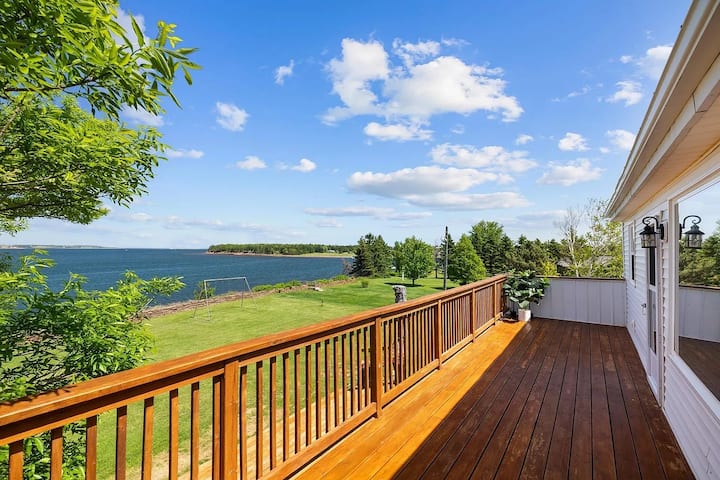 Stanley On The Water - Cavendish