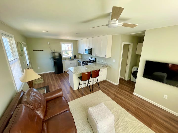 1 Bed / 1 Bath Carriage House - Indianapolis, IN