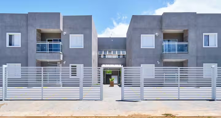 Apto 2 Quartos Na Maranduba Com Ar E Churrasqueira - Brazil