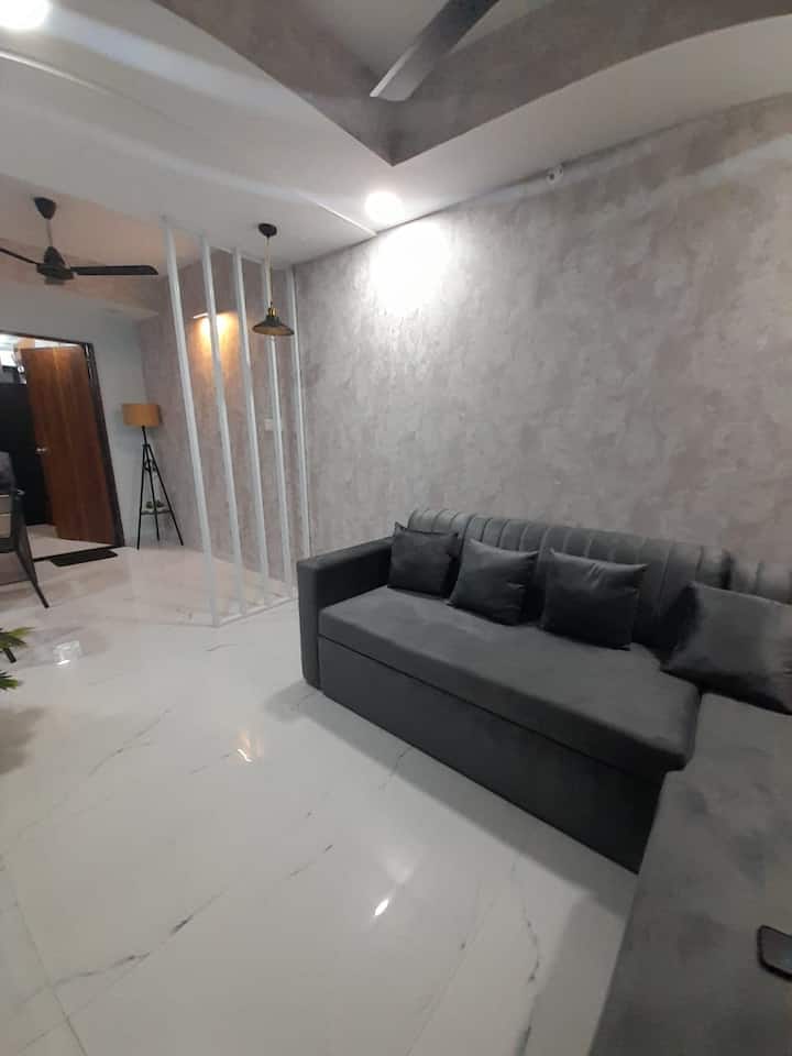 1 Bhk Entire Flat Near Airport With Balcony - Nagpur