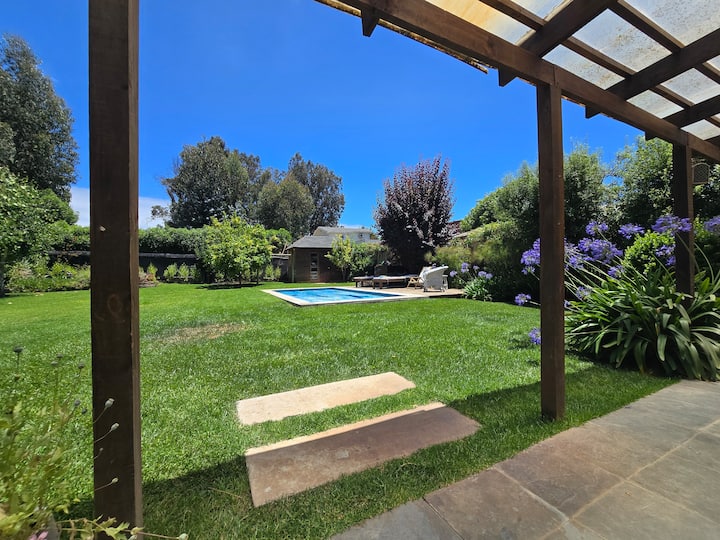 Excelente Casa Con Piscina En Santo Domingo - Santo Domingo, Chile