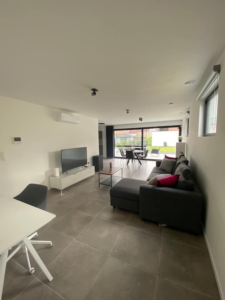 Ruim Appartement Met Tuin In Het Landelijke Welle - Aalst