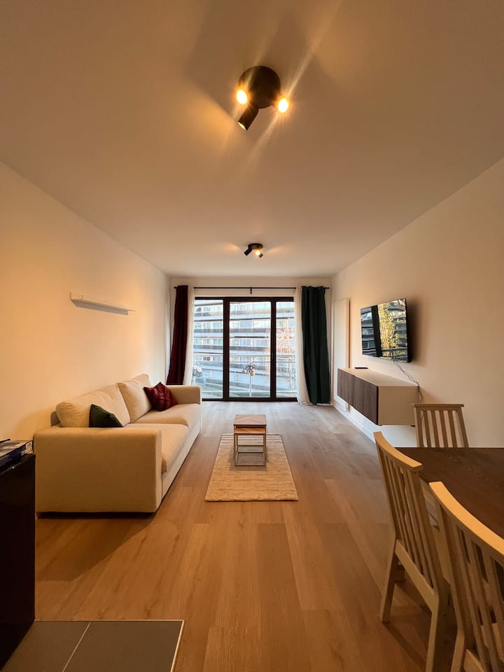 Studio Cosy Et Moderne à Schaerbeek Proche Centre - Bruselas