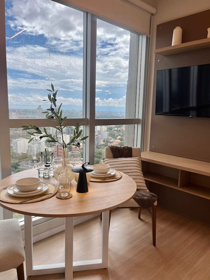 Great Views. 31st Floor! 5* Amenities! - Paraguay