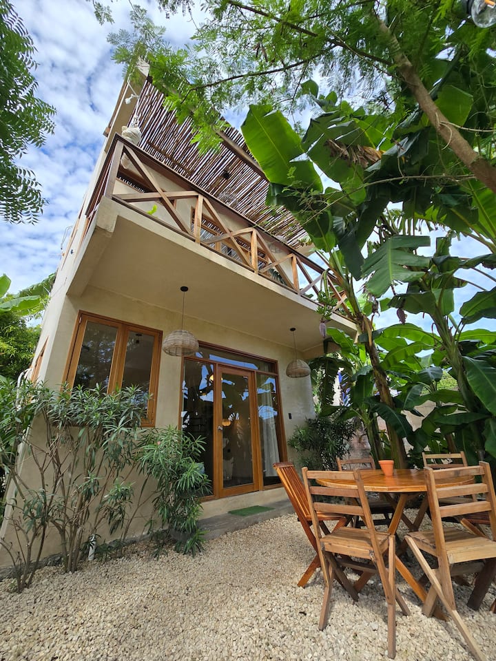 House With Lagoon View & Private Garden + Palapa - Bacalar