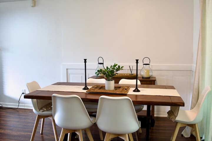 Quiet Home•wi-fi•covered Parking•prime Location - Salem, OR